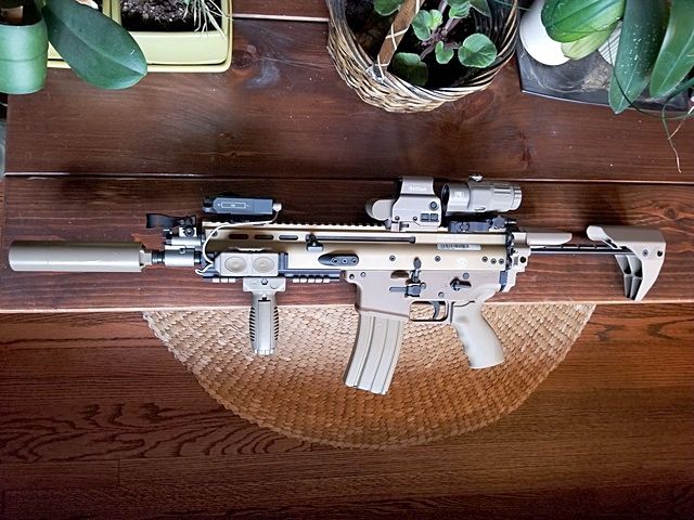 SCAR 16 with PDW Stock | The FAL Files