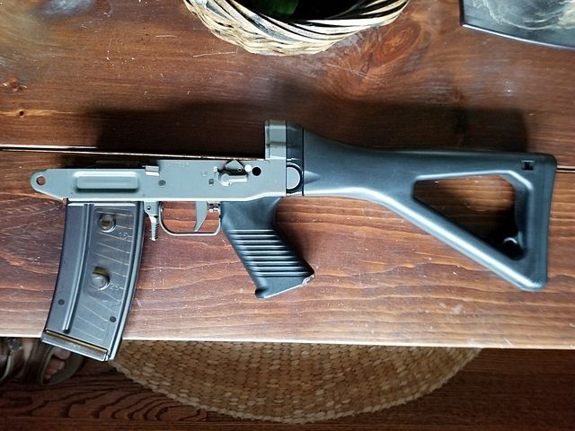 FS All Swiss Sig 55X Lower with Mags | The FAL Files